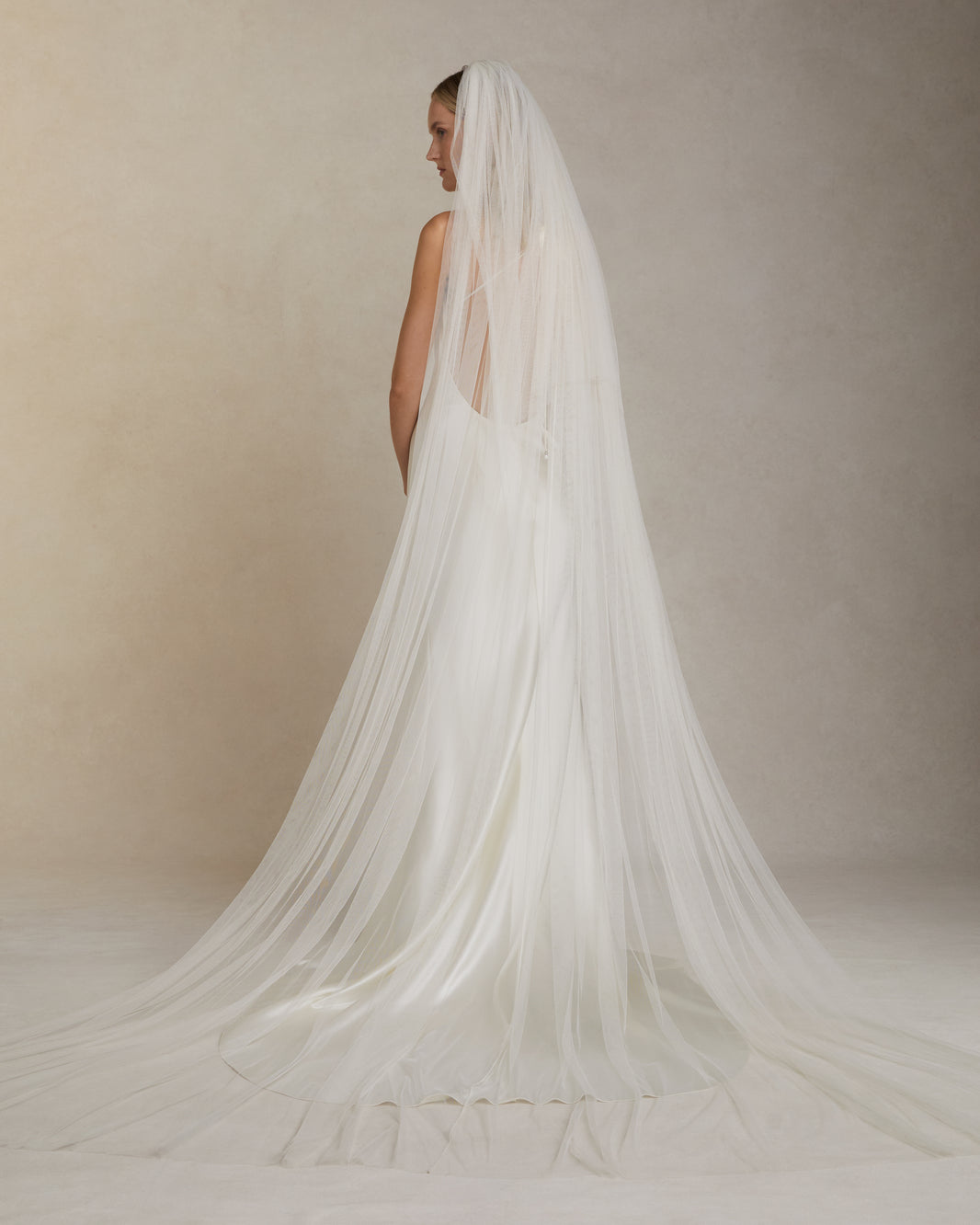 Veils & Headpieces – Danielle Frankel