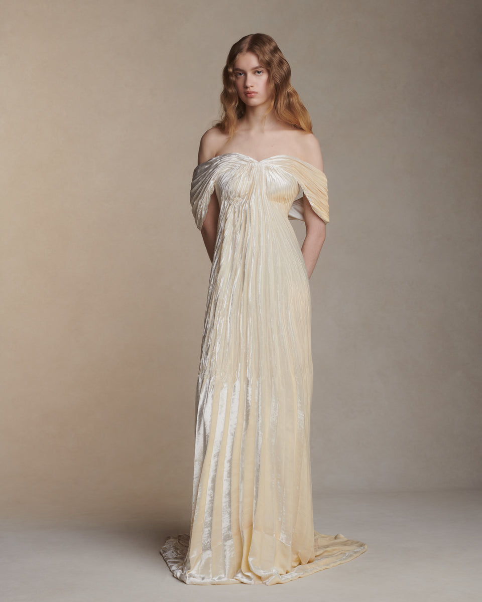 Suki Velvet – Danielle Frankel